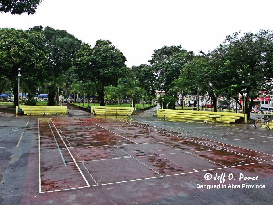 Bisayang Manlalakbay around the Philippines: Rainy Morning at Bangued ...