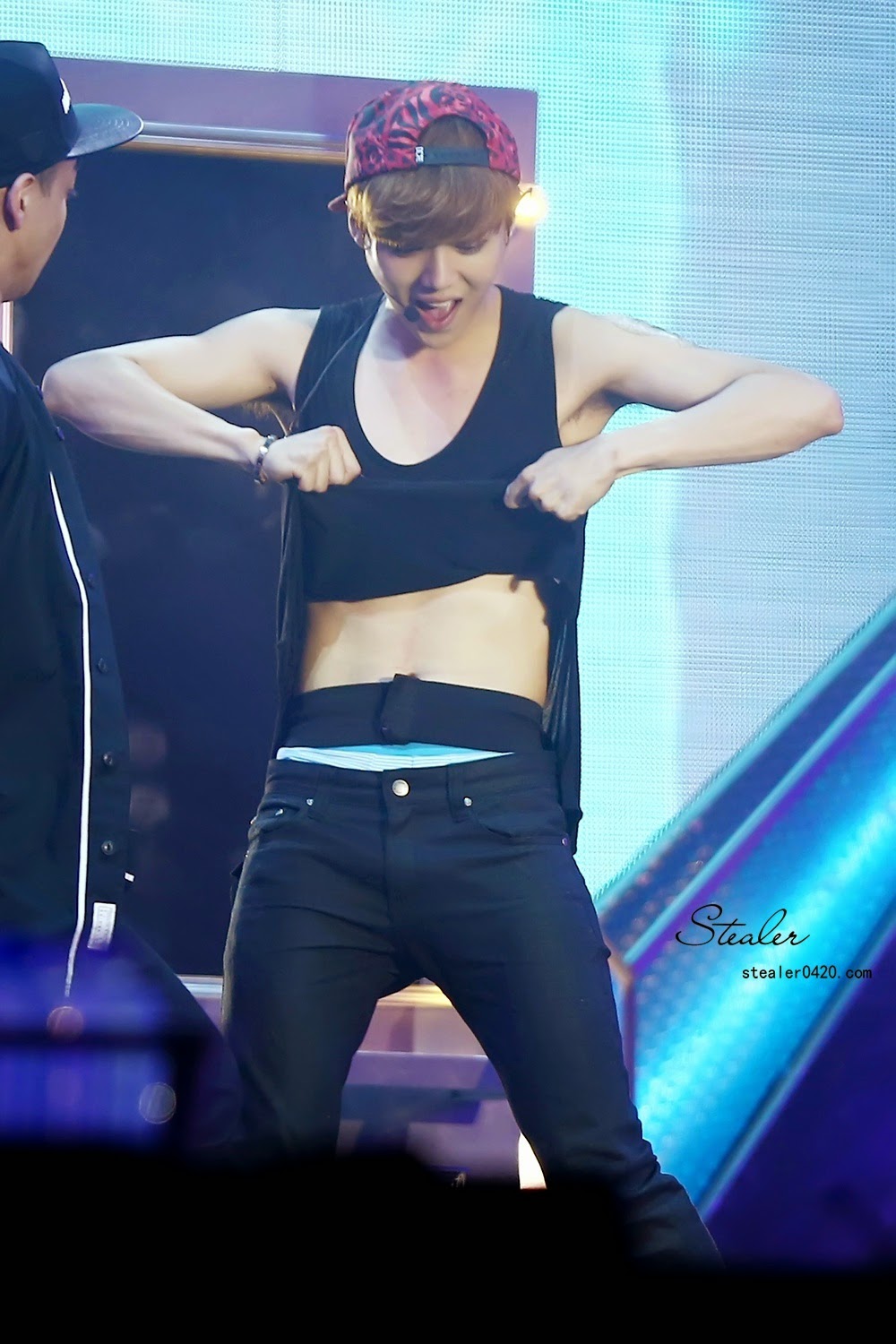 Exo Luhan Abs