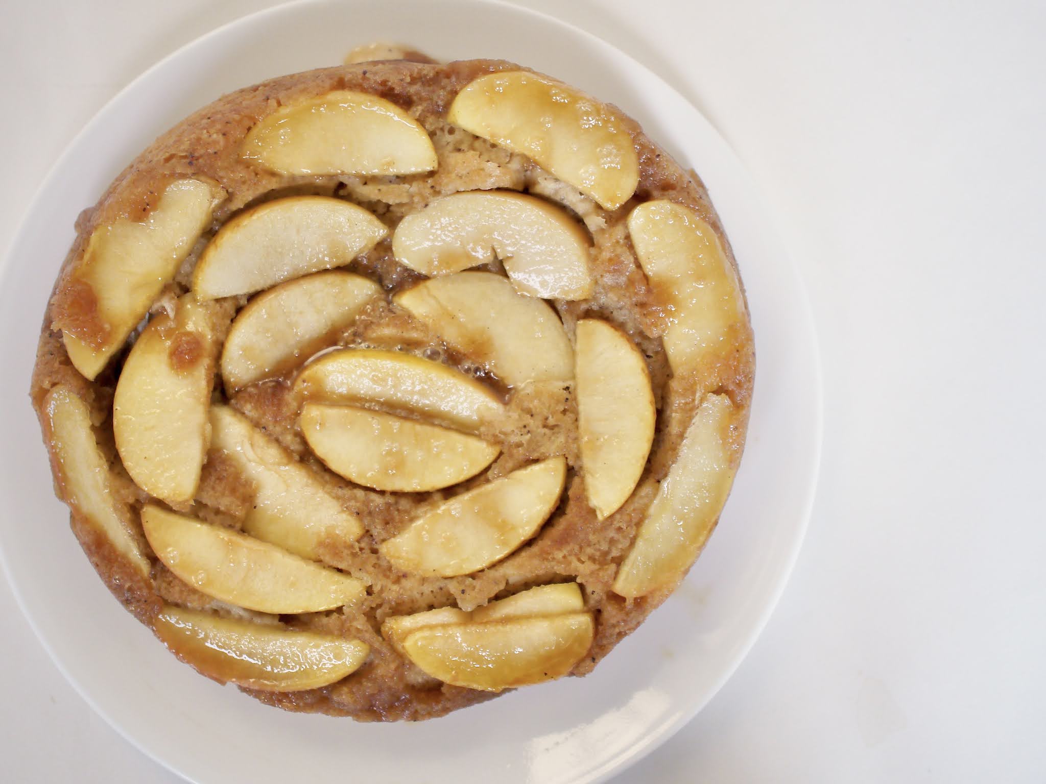 Nicole Richie Sticky Apple Cake Recipe - Banana-breads.com