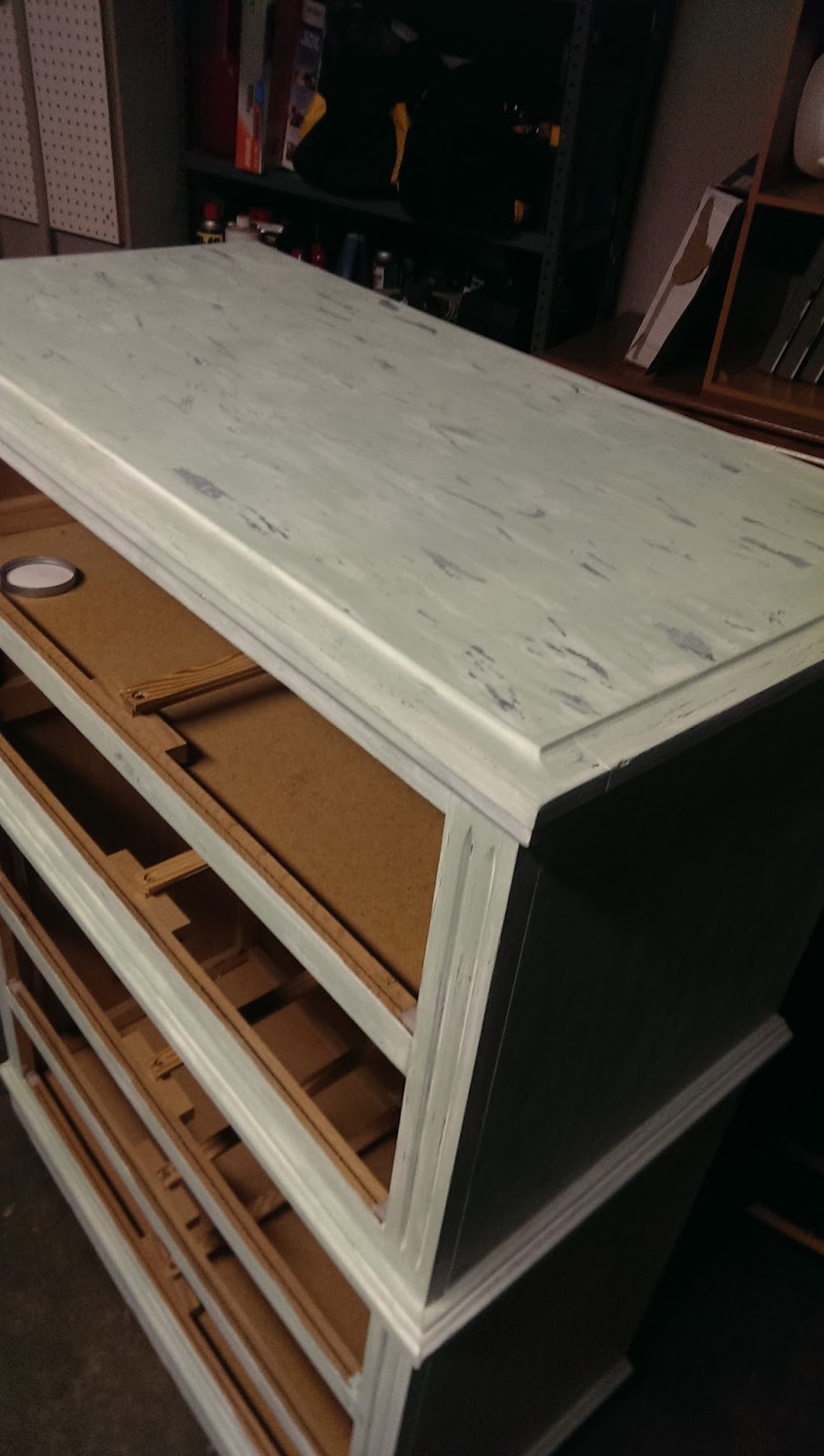 Mullens Home: Dressing Up a Dresser