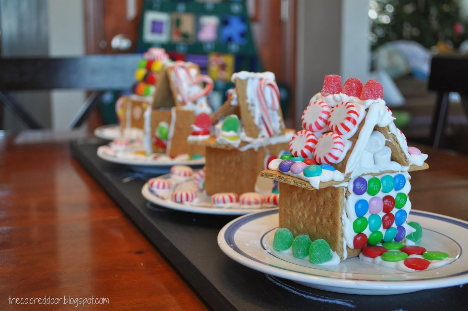 the colored door: Make your own Gingerbread snow (glue)