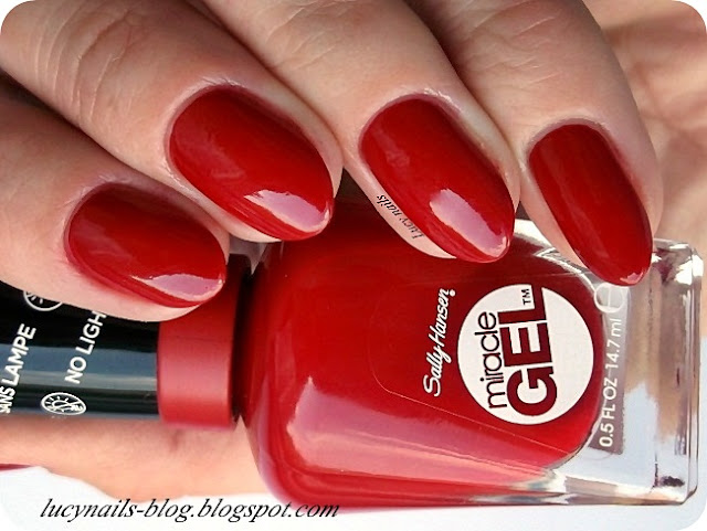 Sally Hansen Miracle Gel nr 680 Rhapsody Red i truskawkowe naklejki od ...