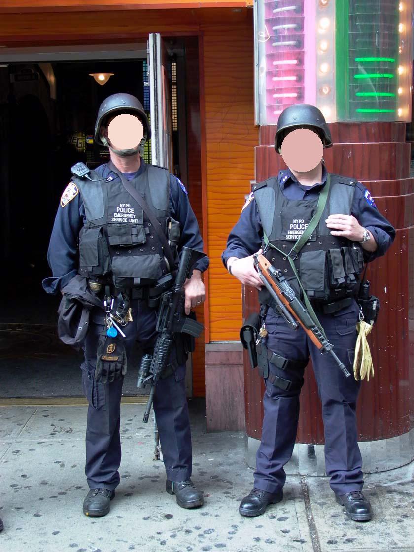 Fuerzas azules: NYPD ESU ( Emergency Service Unit)