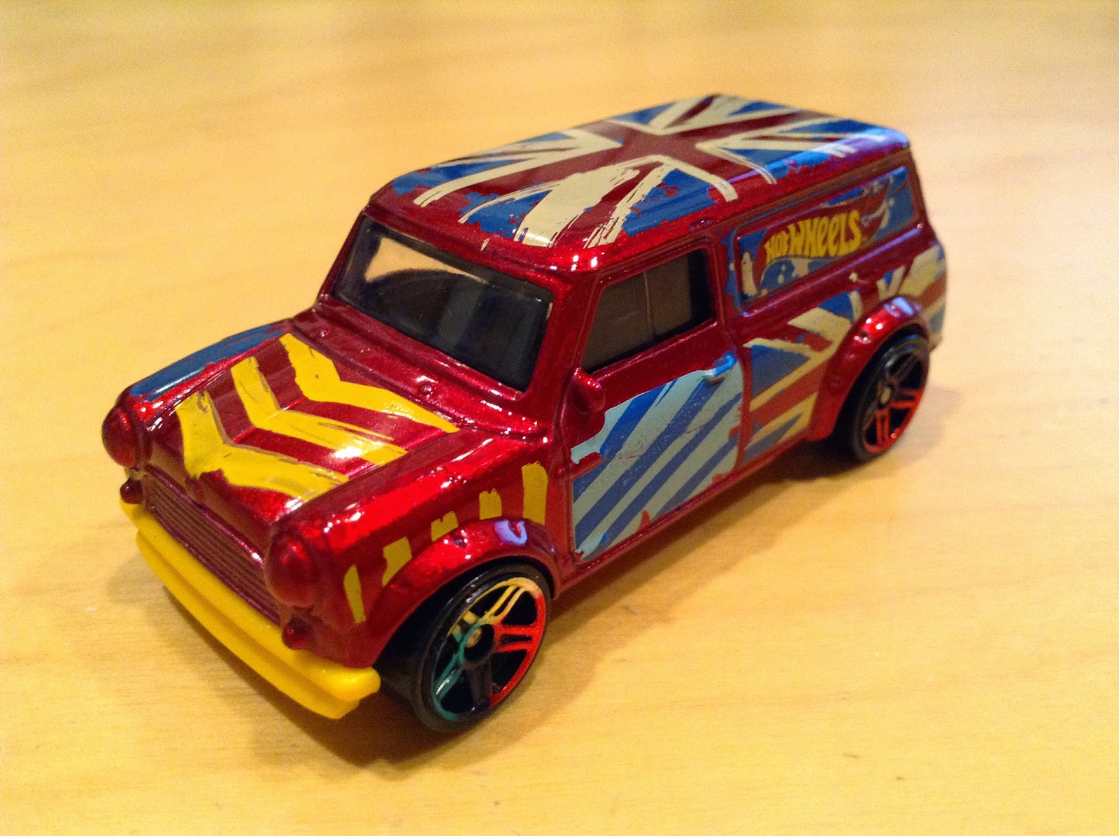 JULIAN'S HOT WHEELS BLOG: '67 Austin Mini Van
