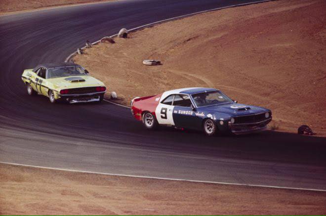 MUSCLE CAR COLLECTION : AMC Javelin Racing Version by Penske Racing Team