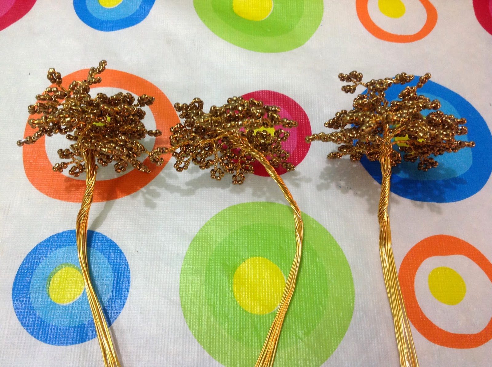 So Many Things to Do, So Little Time: How to Make a Beaded Wire Tree