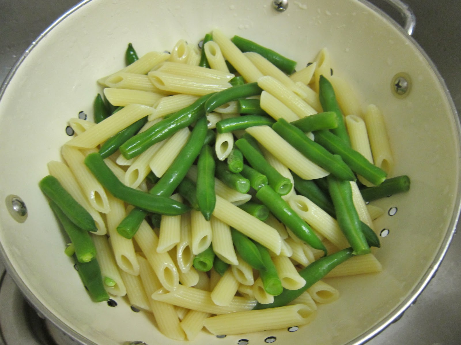 The Vegan Chronicle: Penne, Crispy Tofu, and Green Bean Salad