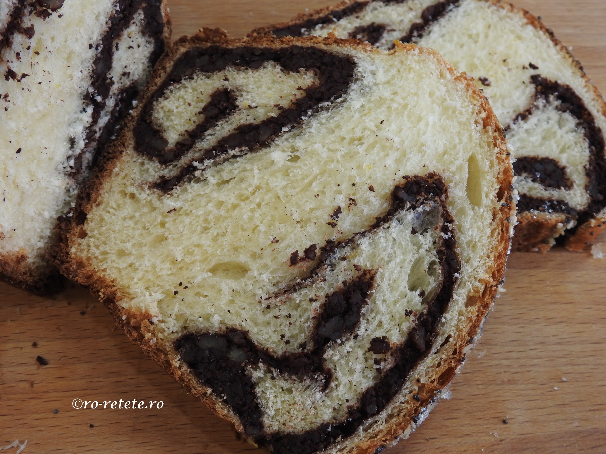Cozonac cu nuca si cacao reteta | RO-Retete.ro