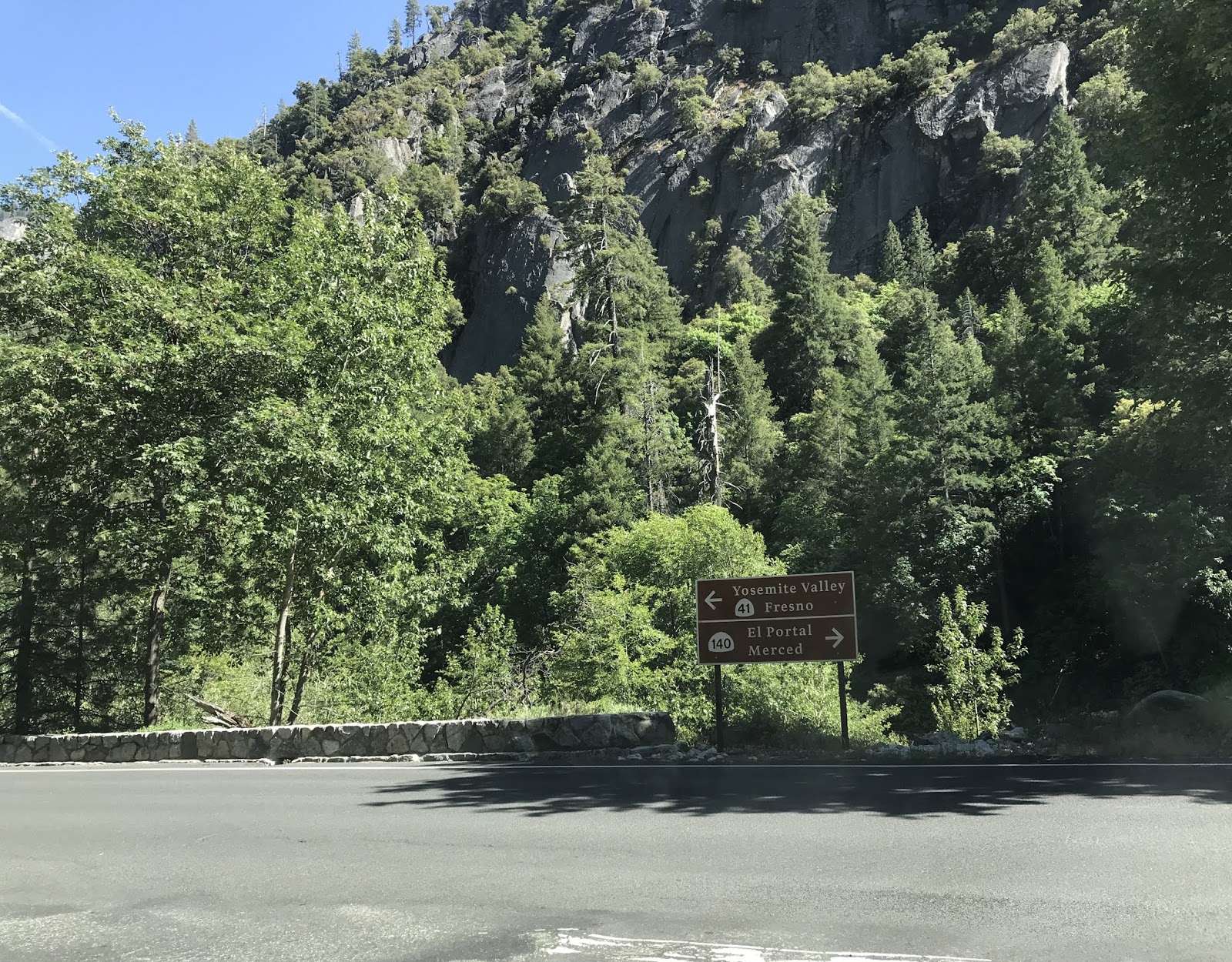 California's Rogue Sign State Route Shields