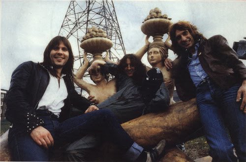 ARTE SURREAL E ROCK"N"ROLL: Janeiro 2010