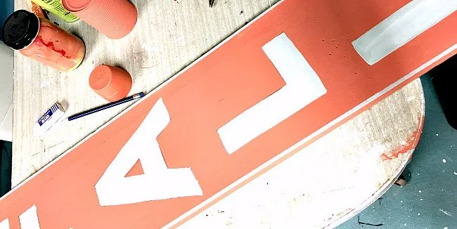 How to Paint a Two Sided Vertical Sign