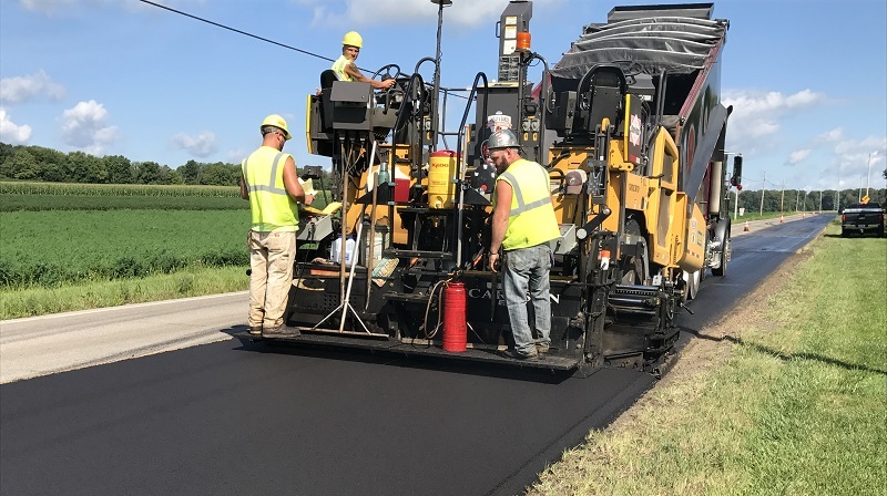 Top 6 Types of Asphalt Pavements to Make Your Driveway Smooth