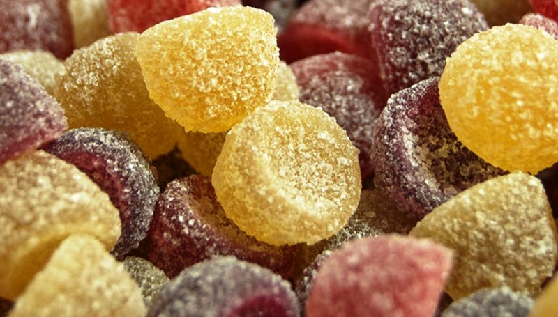 "S" obéit et "R" agit: A la gomme