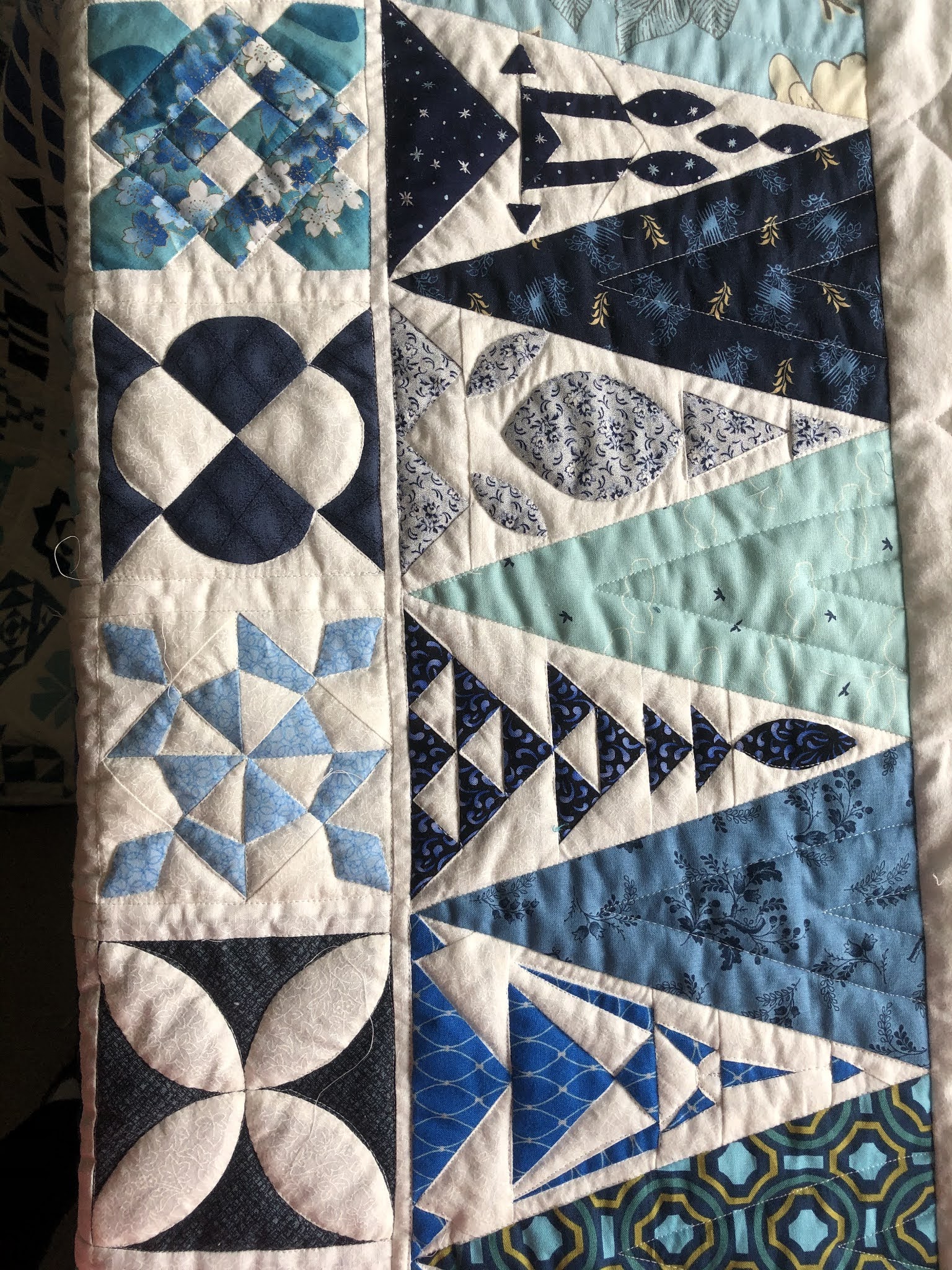 PamelaQuilts: Dear Jane - Quilting column 1