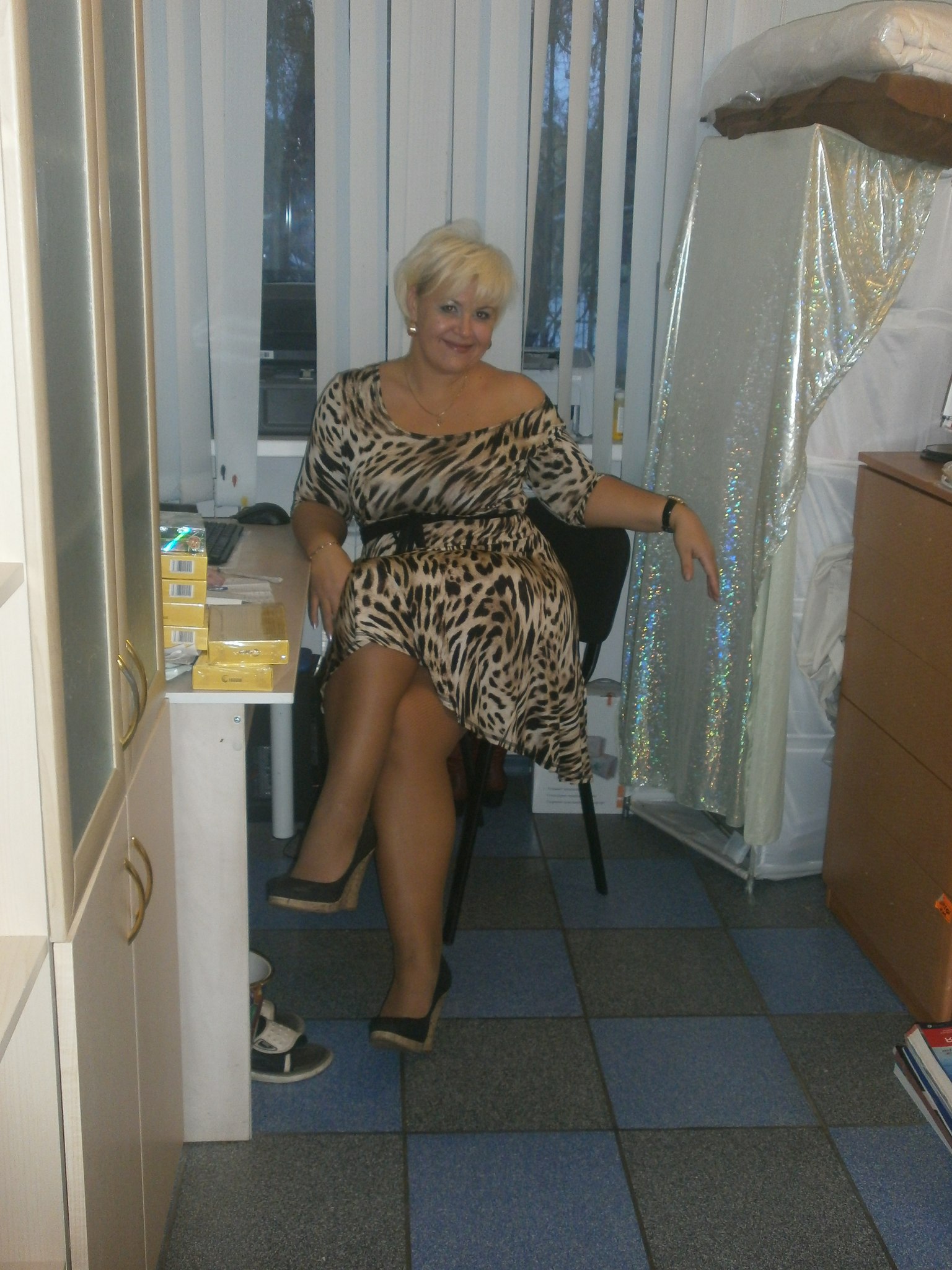 Busty Woman From Real Curvy Larisa