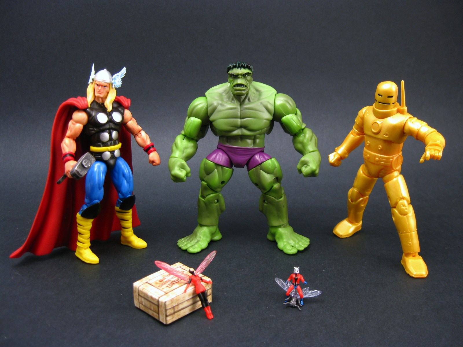 Chase Variant: Marvel Universe 3.75" Classic Avengers 3-Pack: Avengers ...
