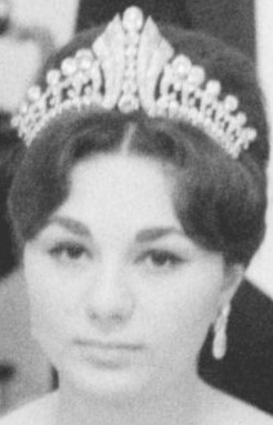 Tiara Mania: Empress Farah of Iran's Diamond Tiara