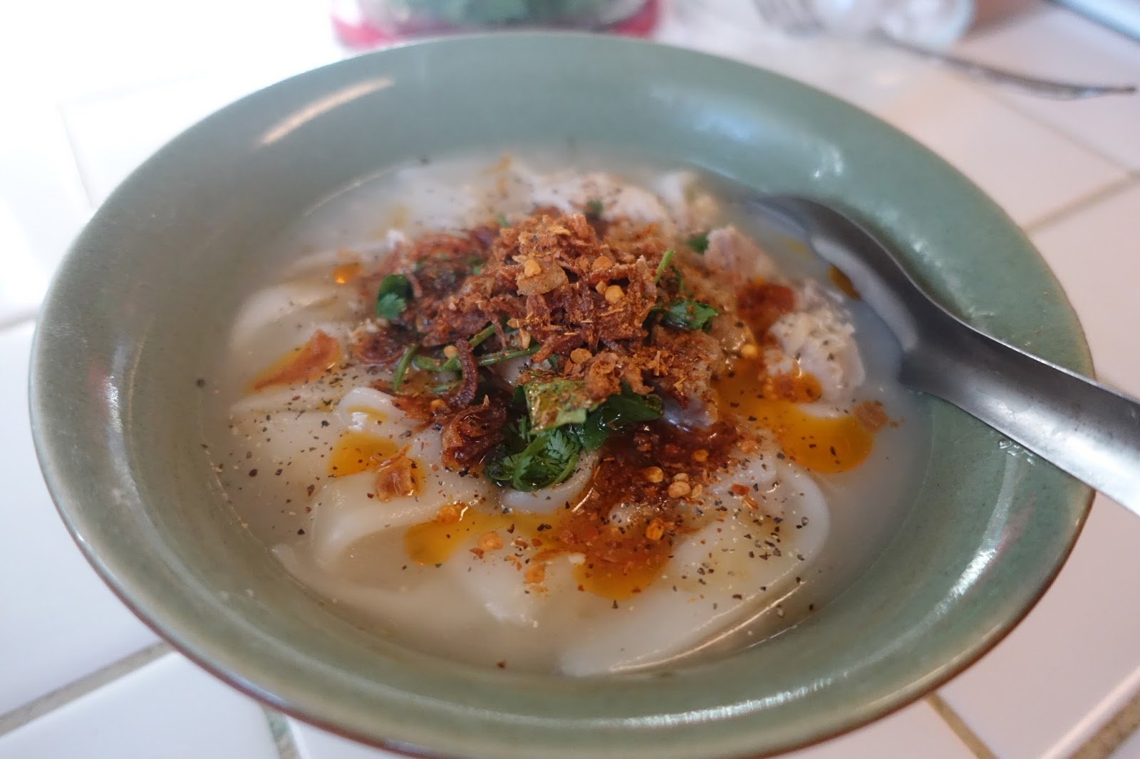 Khaub Piaj (Ko Pia)- Hmong Chicken Noodle Soup - Kathy Nom Nom