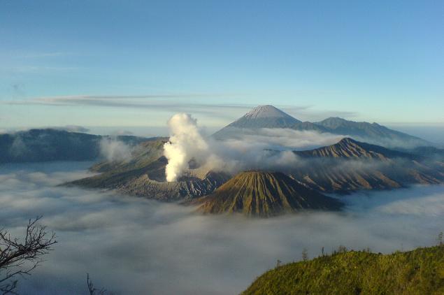 Cerita Dan Legenda Gunung Bromo - Paket Wisata Bromo | Tour Bromo Murah