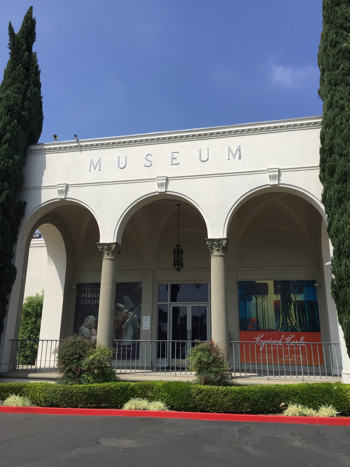 Laura's Miscellaneous Musings: A Visit to the Forest Lawn Museum