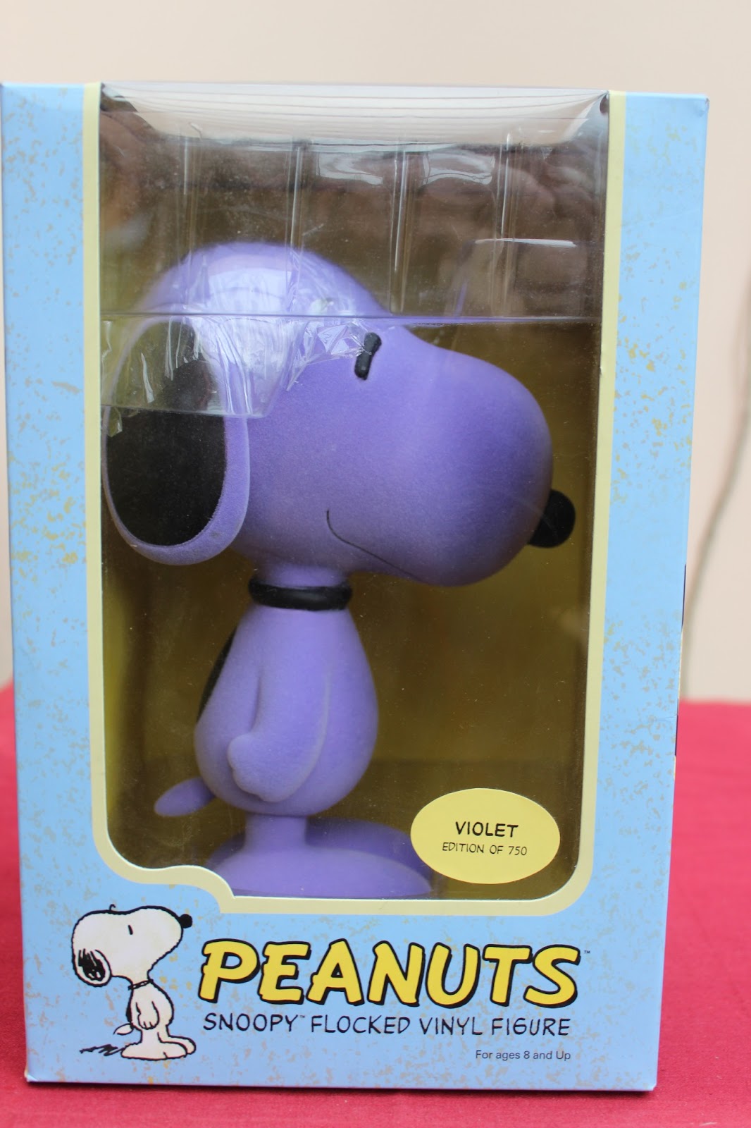 Future Figures: Peanuts Snoopy Limited Edition Violet Flocked Vinyl Figure