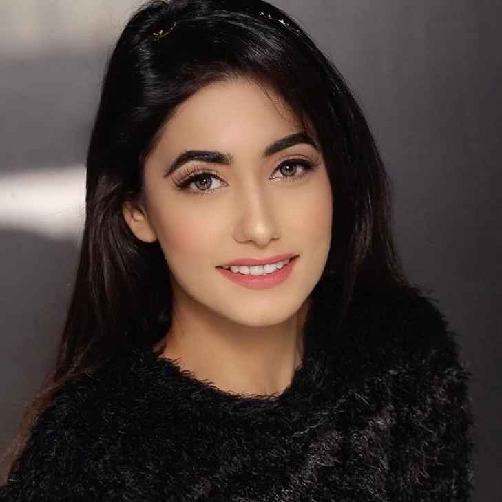 Charvi Dutta Wiki, Biography, Age, Boyfriend, Images, Facts and More