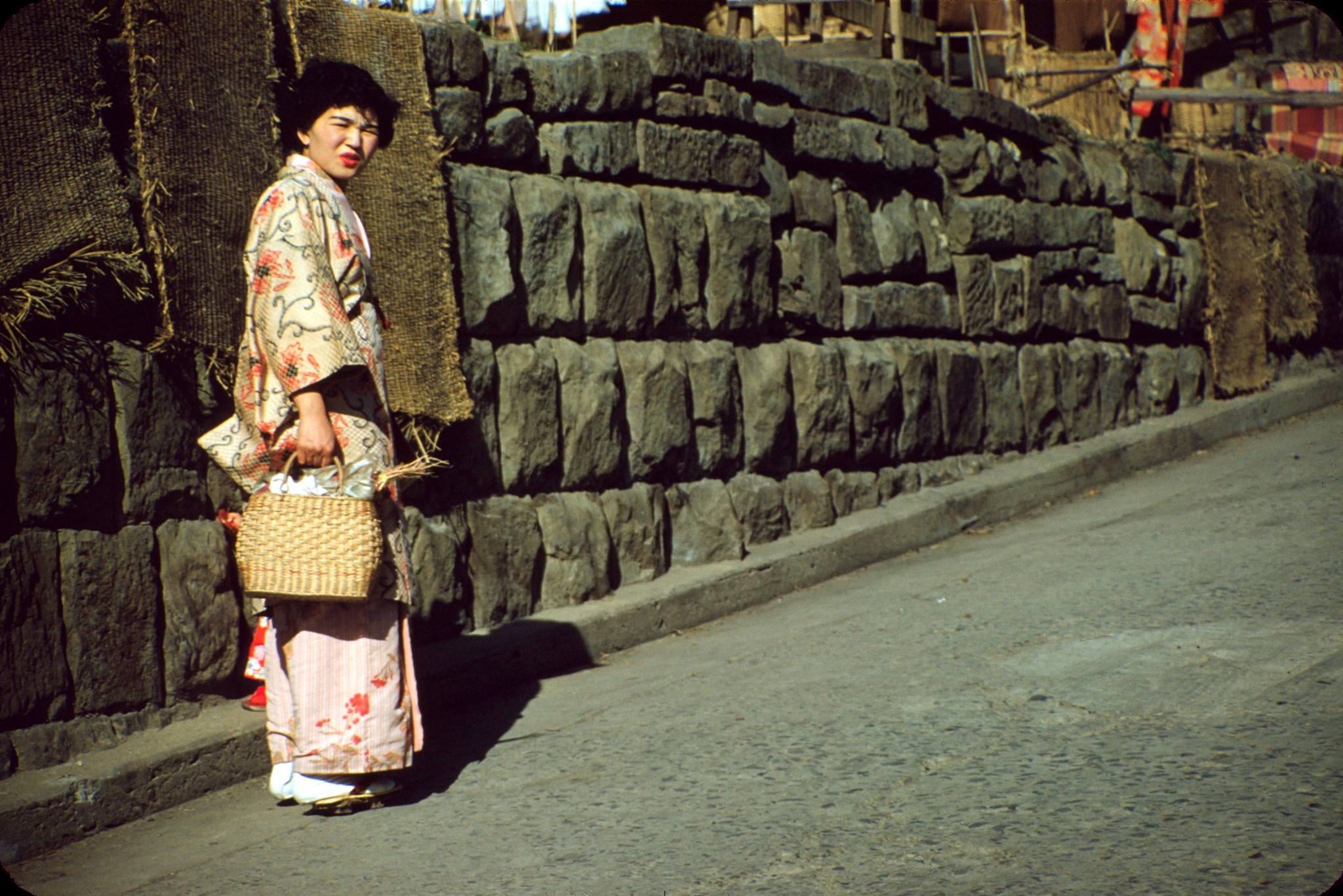 50 Amazing Color Photographs That Capture Everyday Life in Japan From ...
