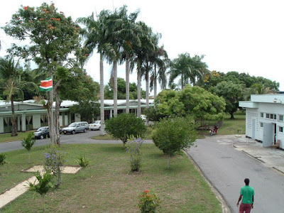 SURINAME MIRROR - Kwalitatief de beste!: Bond bij Huize Ashiana stelt ...