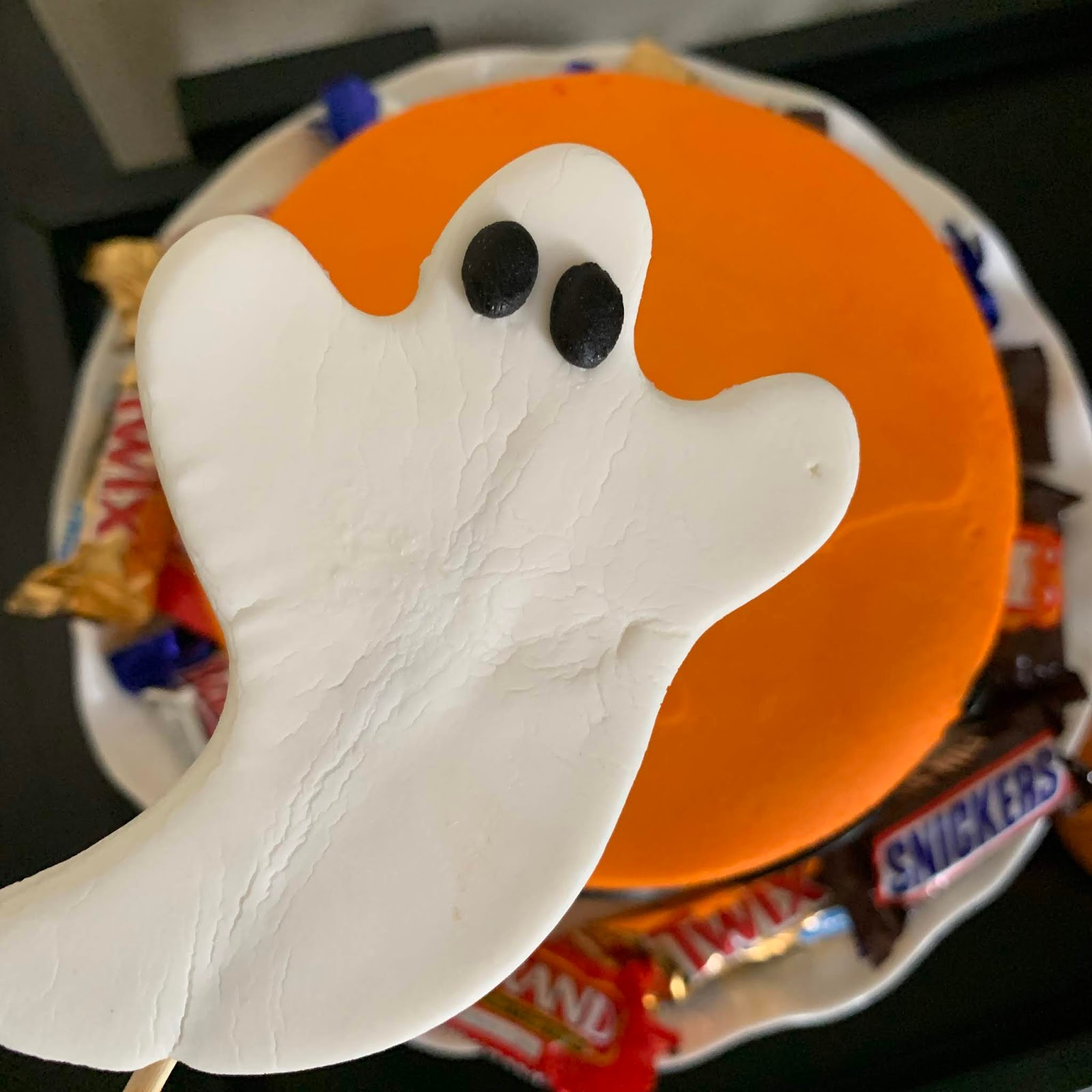 We Take The Cake | Boo! Ghost Cake | A Very Sweet Blog