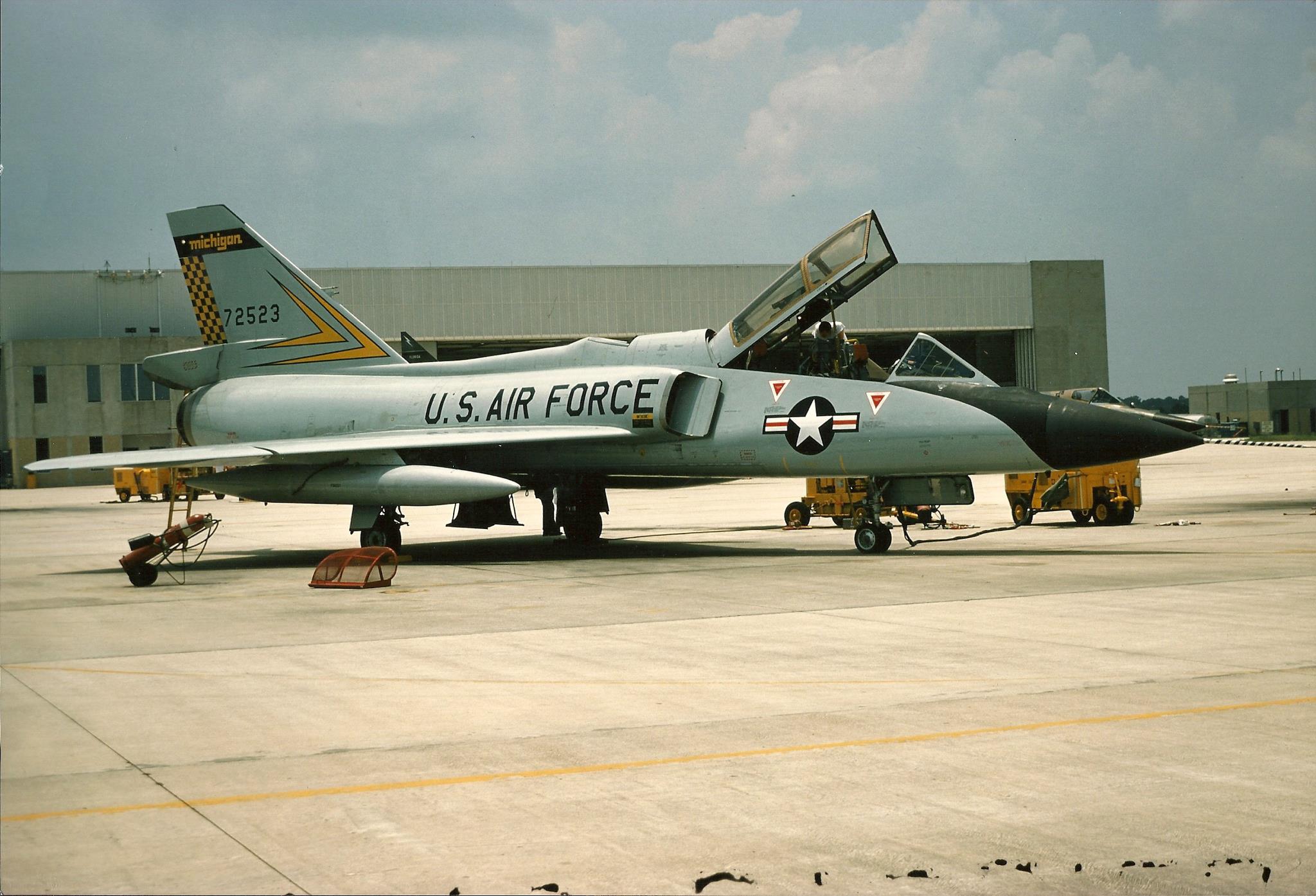 Oldsarges Aircraft Model blog: Six PAck F-106's photos from Ed Gumbko ...