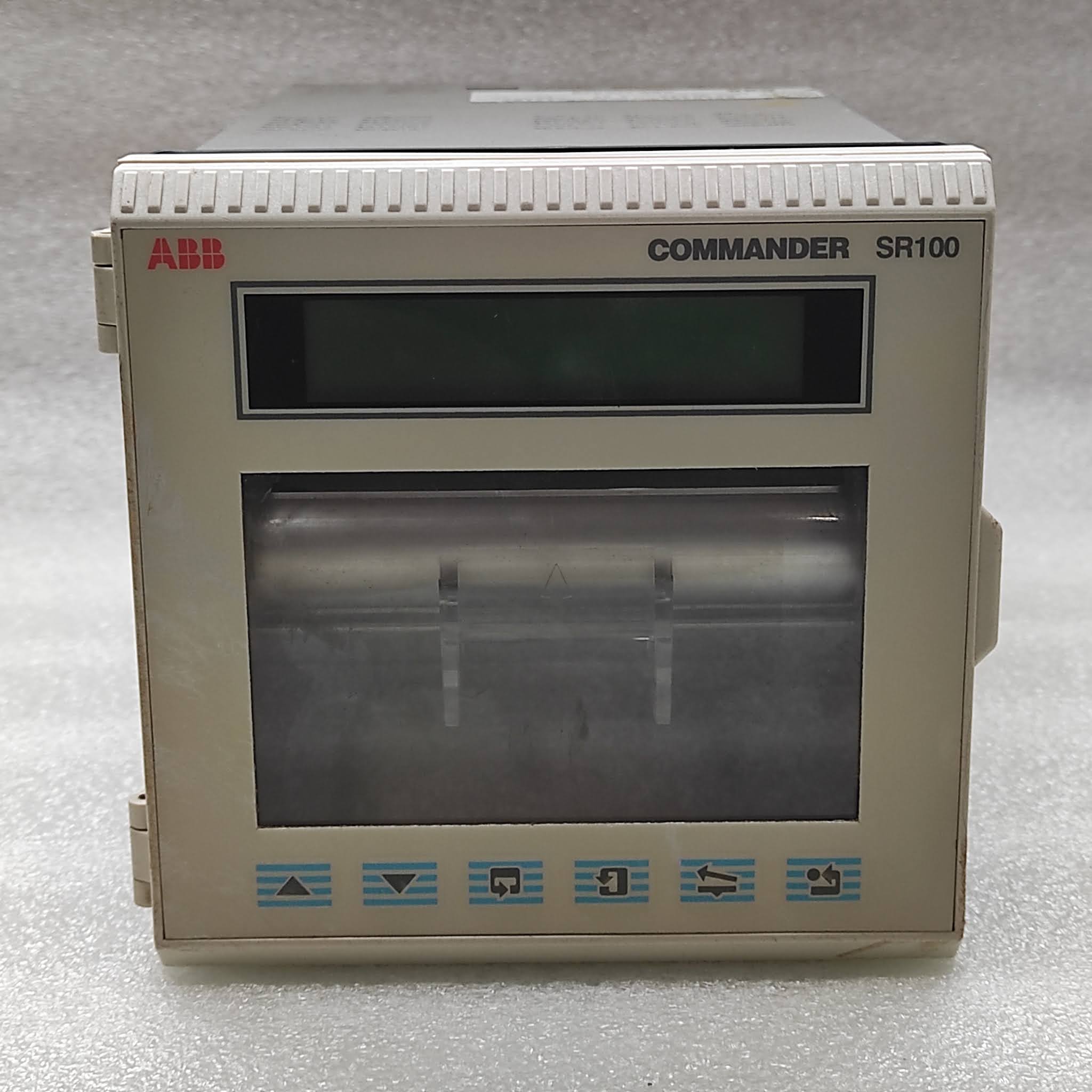 ABB COMMANDER SR100 STRIP CHART RECORDER SR102A/B0/000000/121ST 100-240VAC