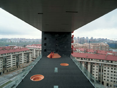 Ar(t) in te(ct)ure _ T M: Conceptual "Square" - 3 Building Examples