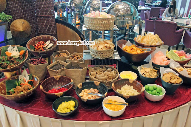 Santapan Warisan Melayu Ramadan Buffet at The Light Hotel Penang.