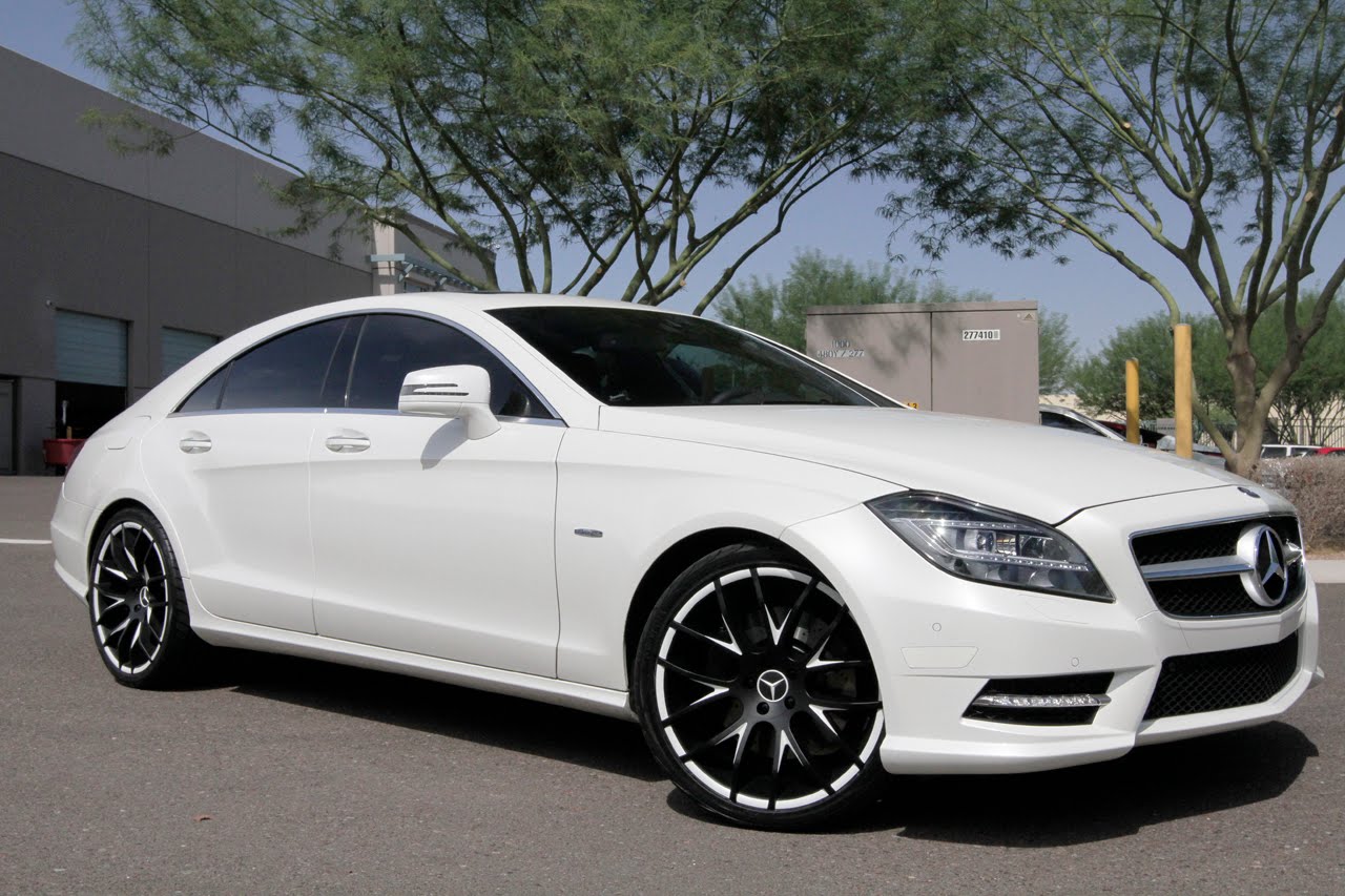 Ford Shelby Mustang GT500: Mercedes Benz CLS550 Courtesy of Giovanna Wheels