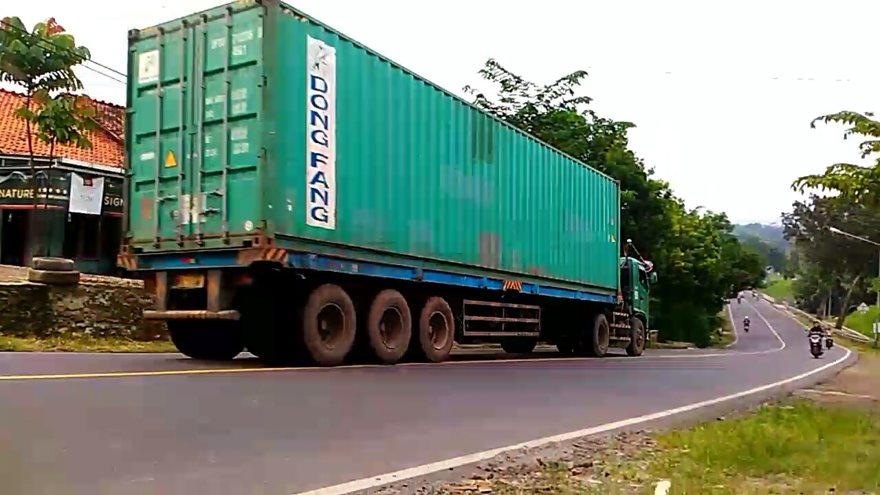 Spesifikasi HINO RANGER FM 320 PL TRAILER TANKI