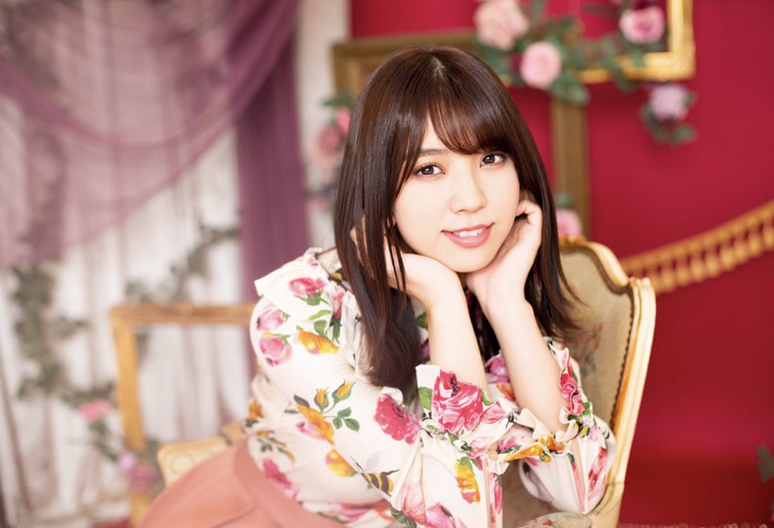 Nao Kanzaki and a few friends: Yui Kobayashi: Her majestic monthly post ...