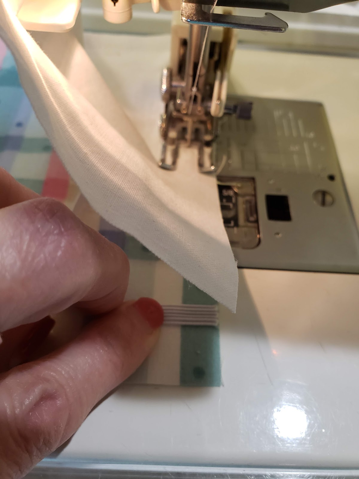 My Patchwork Quilt: DAY 49 - HOW TO MAKE FACE MASKS