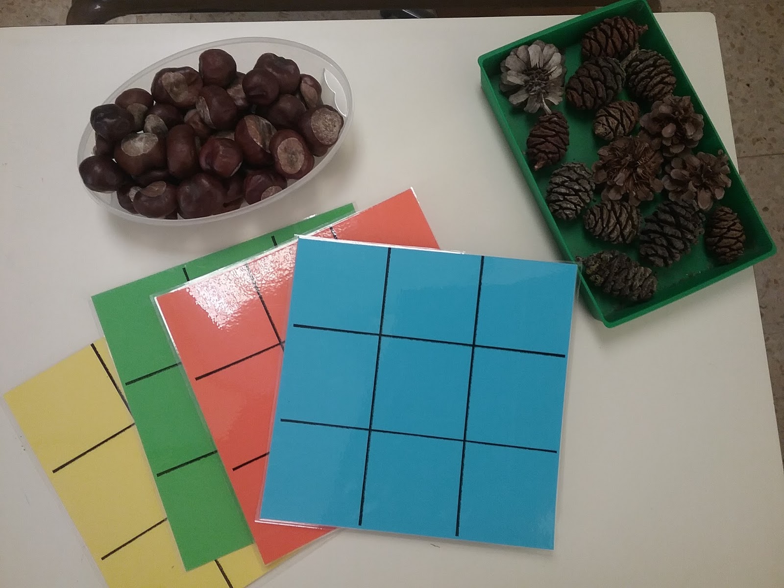 ENEBLOGGA: JUEGOS DE MESA CON FRUTOS DEL OTOÑO