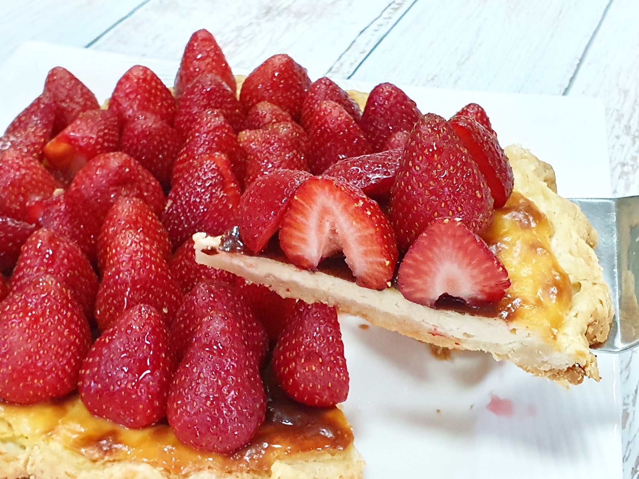 Maryam's Culinary Wonders: 1548. Free-Form Strawberry Tart