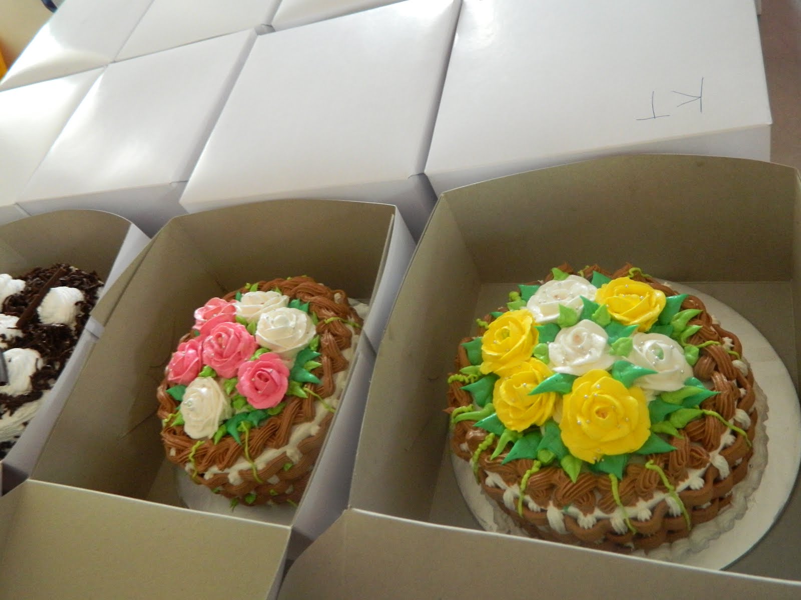 Hanan HOMEBASE Bakery: KELAS KEK & HIASAN