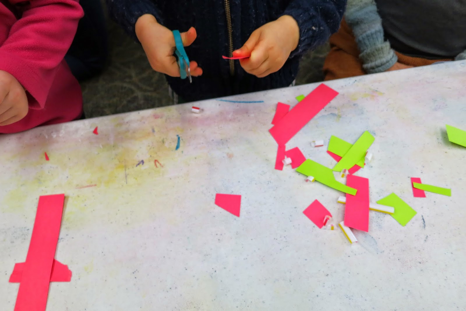 WonderWorks: Straw Flyers : library makers