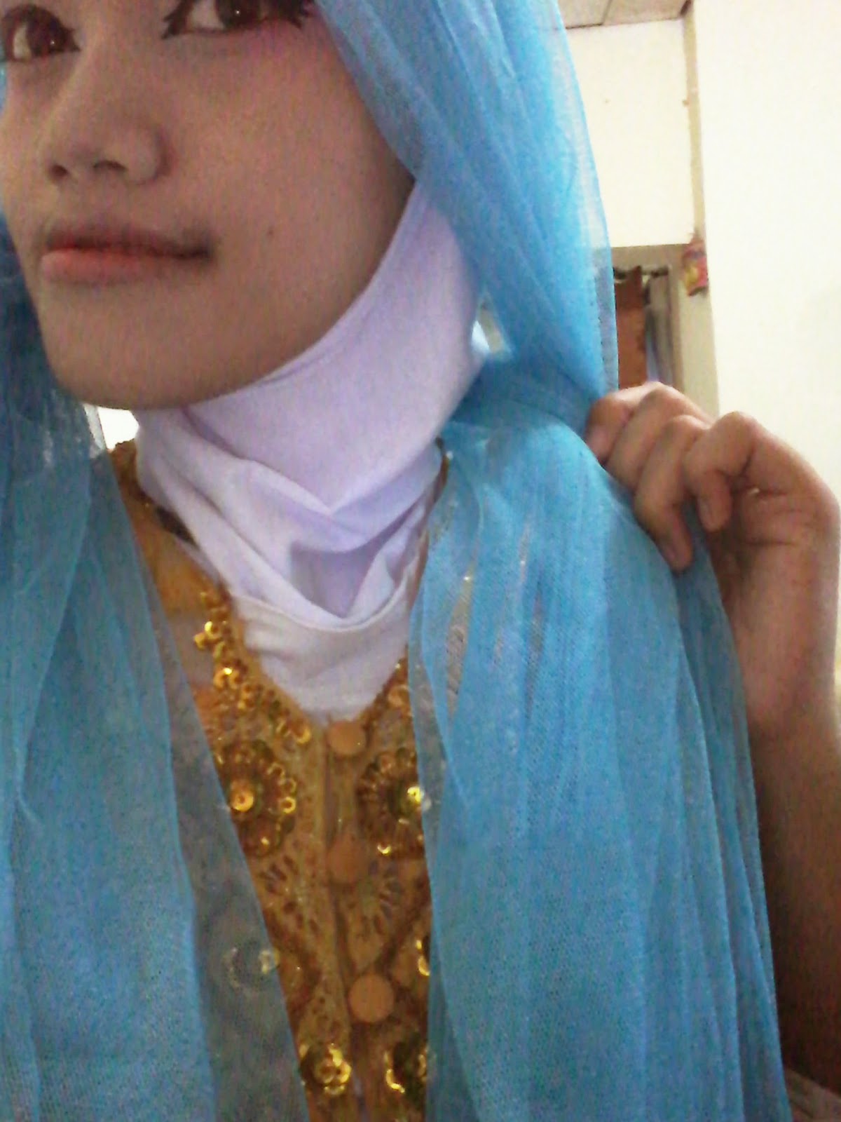Muslim Cosplay: Hatsune Miku Hijab Cosplay Tutorial~