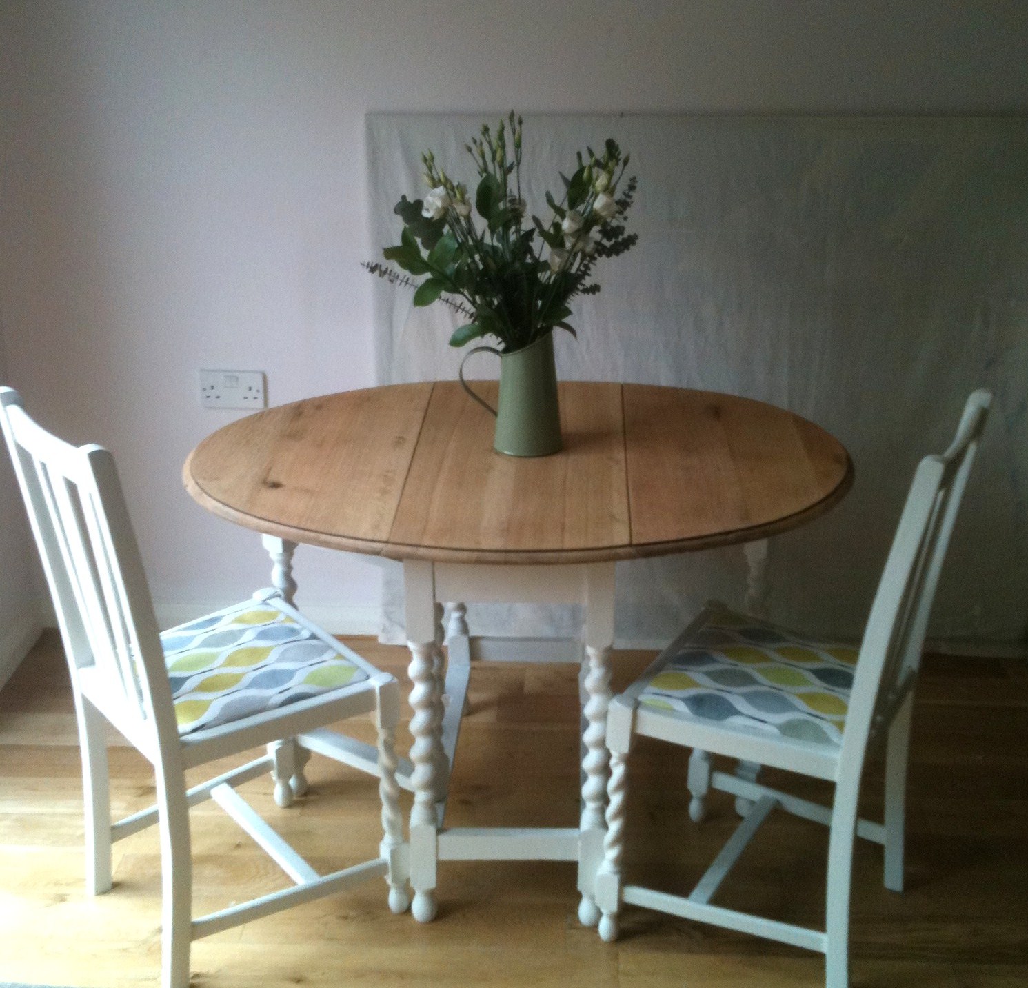 BowieBelle Vintage & Upcycled Furniture