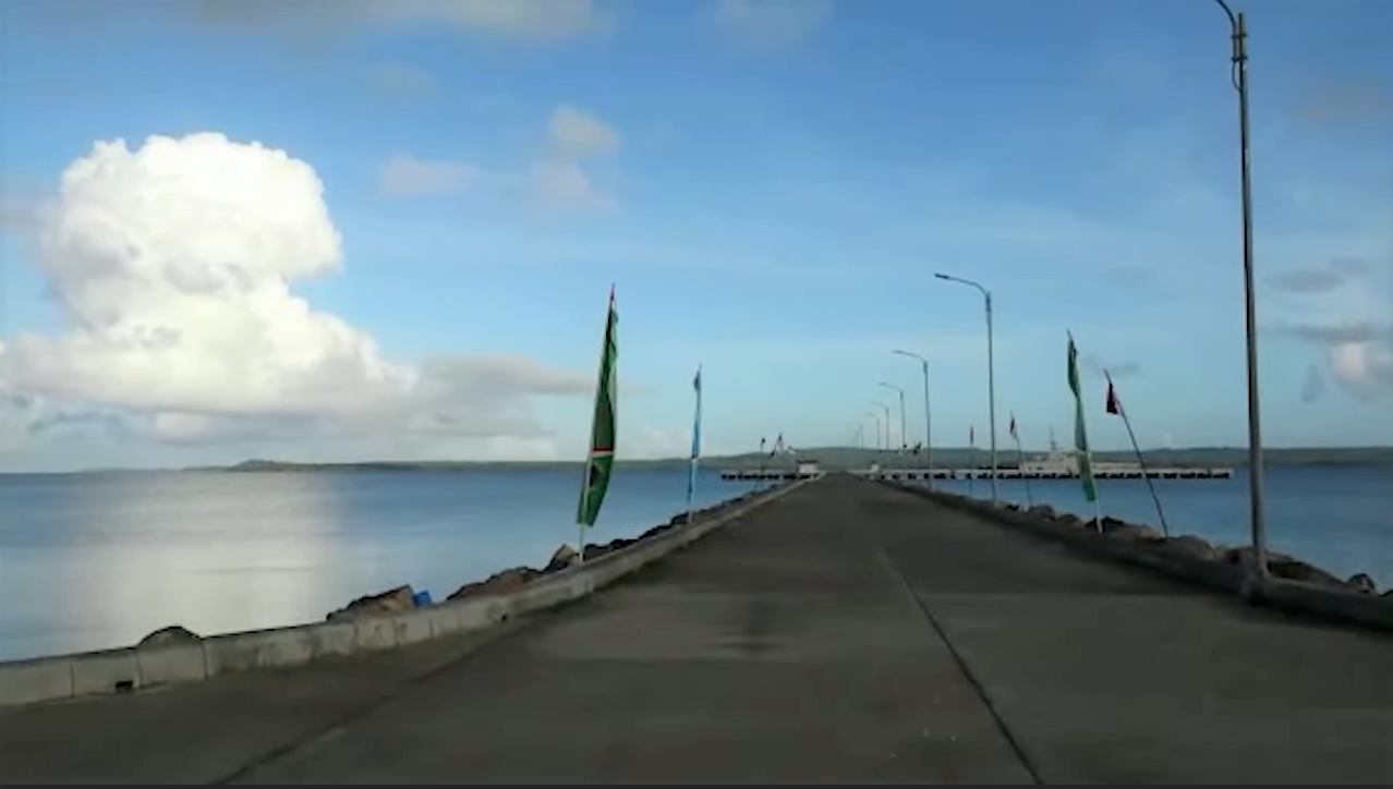 DEFENSE STUDIES: Kasal Resmikan Dermaga Lanal Saumlaki Dukung ...