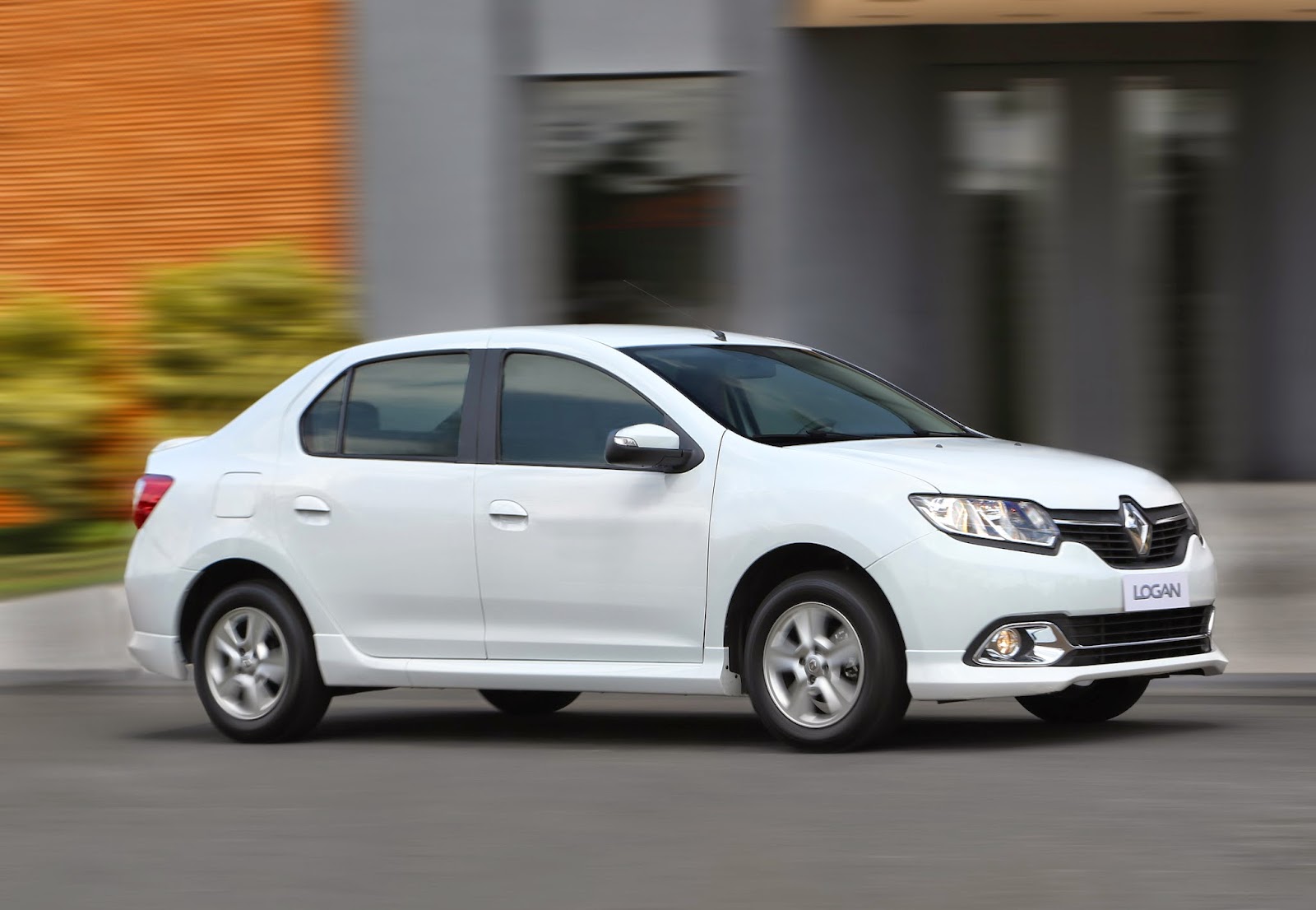 RACIONAUTO: NOVO LOGAN EXPRESSION 1.6 EASY'R - VOLTA RÁPIDA