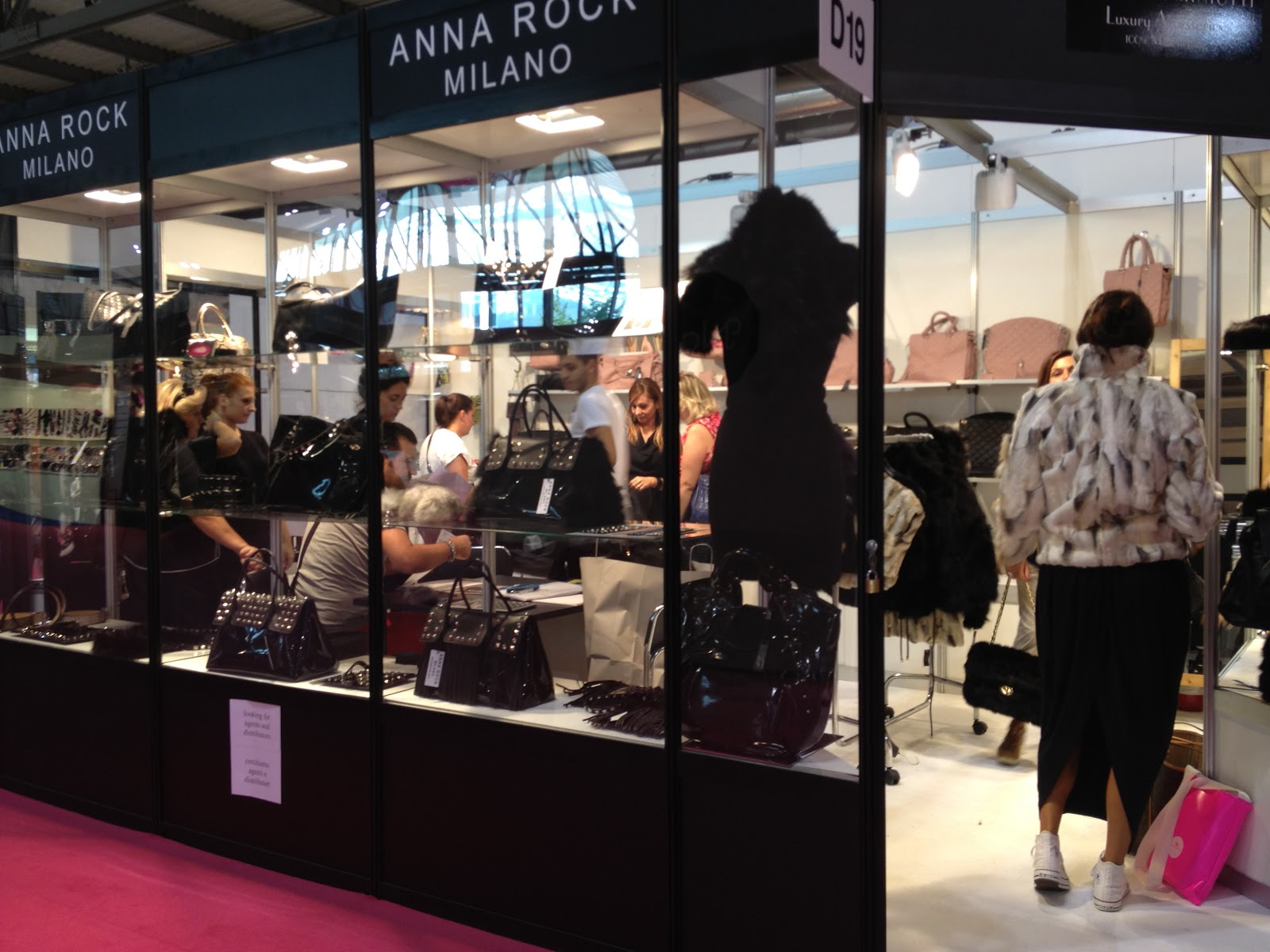 Love is the best. Fashion is the rest.: ANNA ROCK MILANO