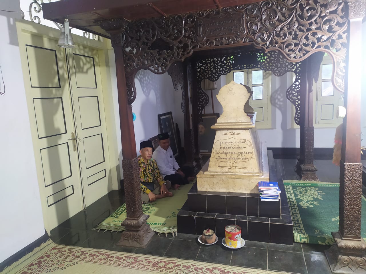 SIRAH MAQOSIDANA (Sambung Ruh Ulama Nusantara) R. Ng. RONGGOWARSITO ...