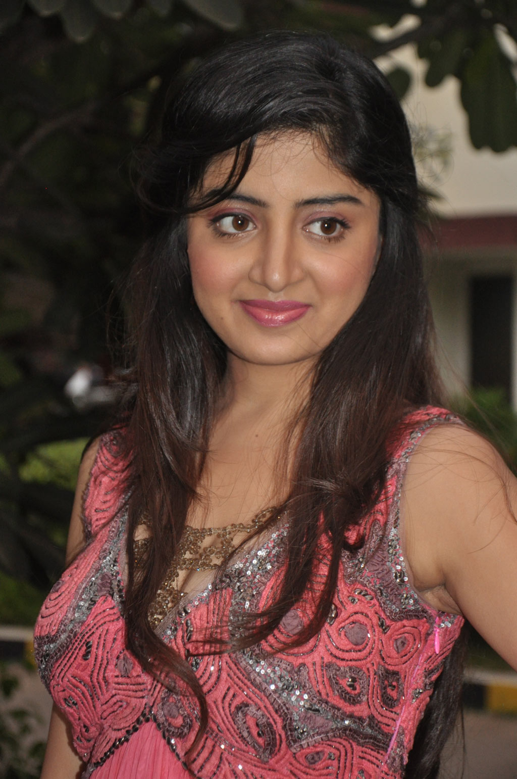 Cute Poonam Kaur Latest Images | Tamil Movie Posters Images Actress ...