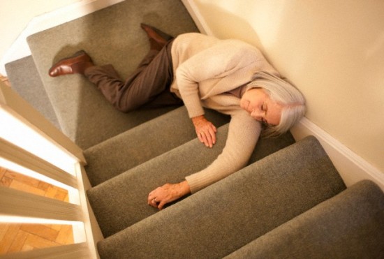 NURSING CARE IN THE ELDERLY PATIENT: GERIATRIC SYNDROMES: FALLS ...