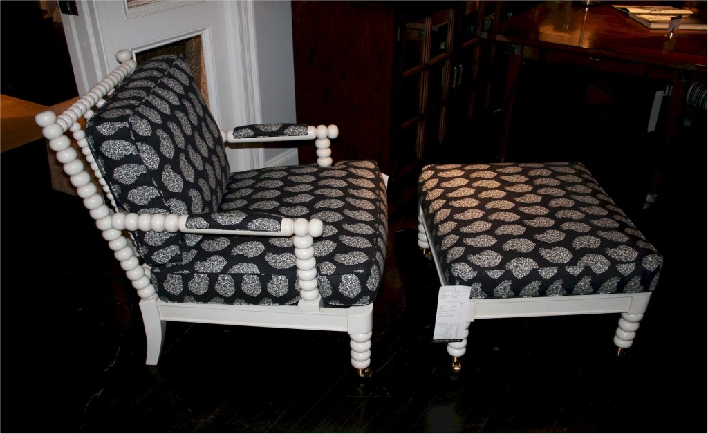 Green Street: The Versatile Spool Chair